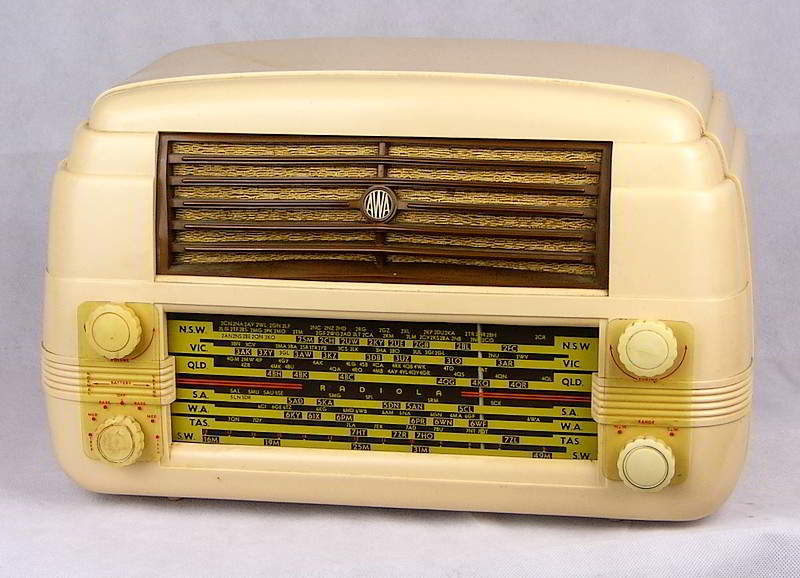 Australian Vintage Radios collection | Smith Sound Studios