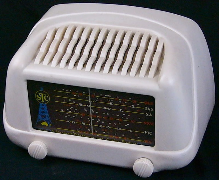 Australian Vintage Radios collection | Smith Sound Studios