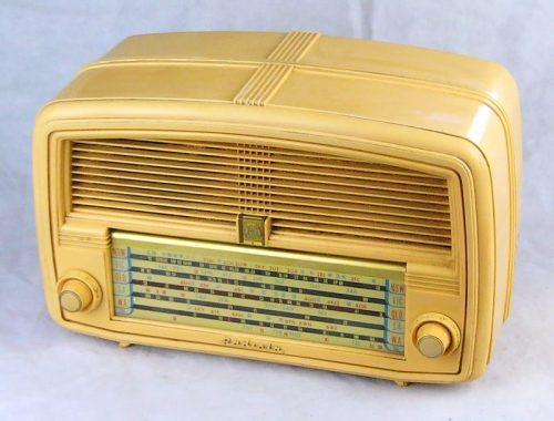 Australian Vintage Radios collection | Smith Sound Studios